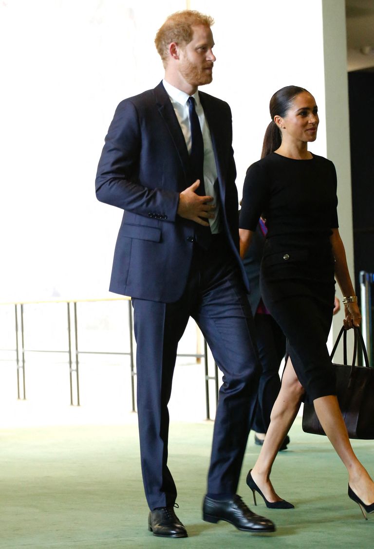 The Duchess Of Sussex Opts For Timeless Wardrobe Classics Out In New ...